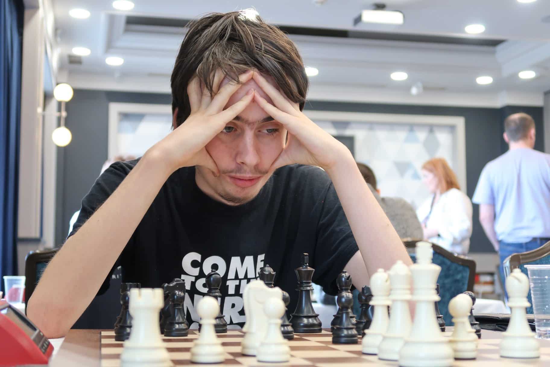 TOM O’GORMAN MAKES HISTORY - Dun Laoghaire Chess Club